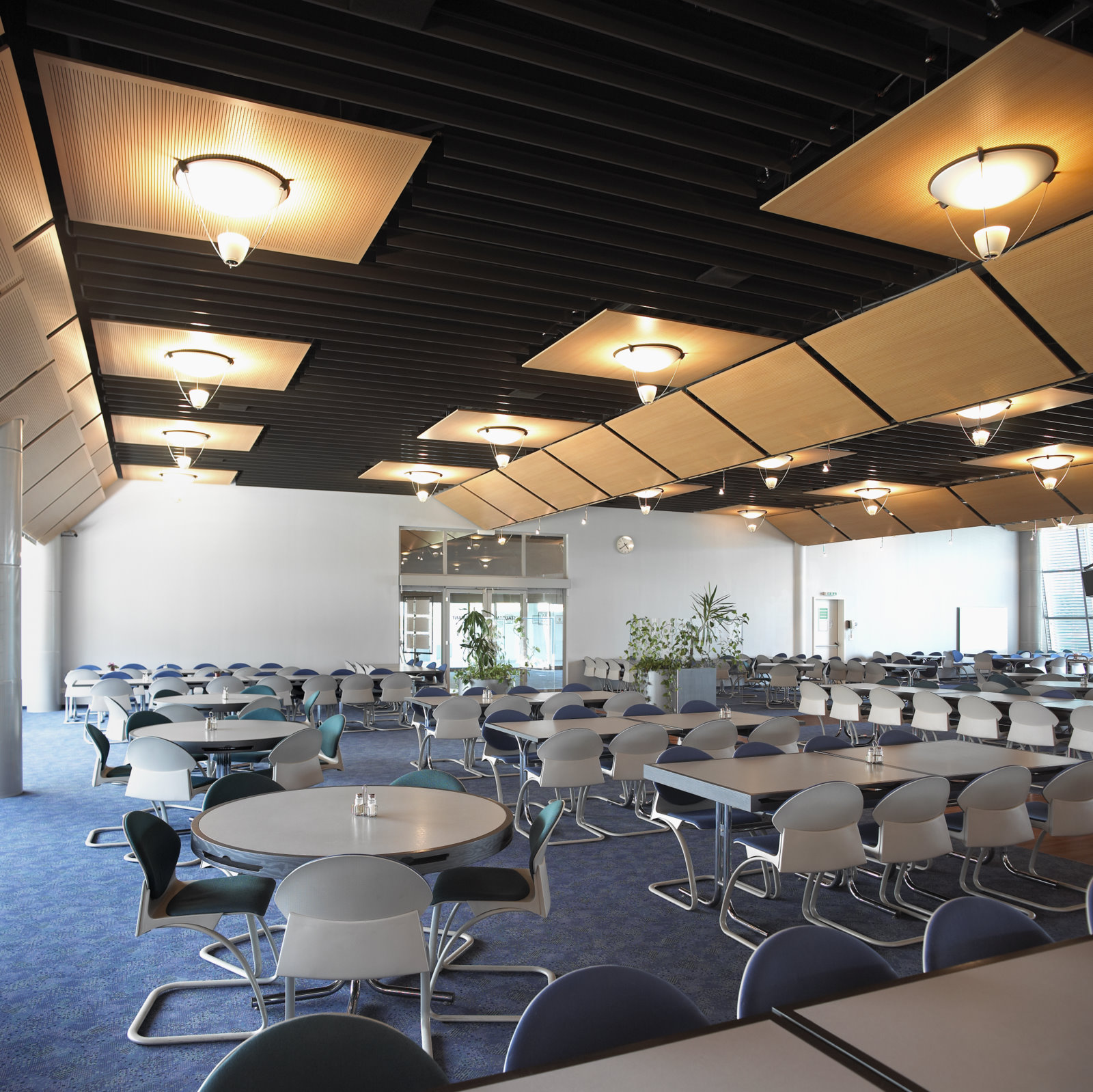 Medtronic Tolochenaz CH- VD- 002 013 022stop 032 042 043 (3 ...